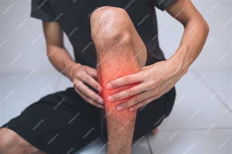 Paciente Varón Con Dolor En La Lesión Por Dolor En El Tendón Del Hueso
