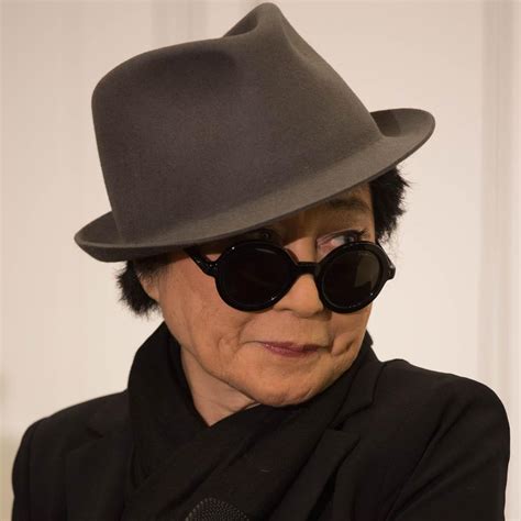 Yoko Ono Bio Net Worth Height Facts Dead Or Alive