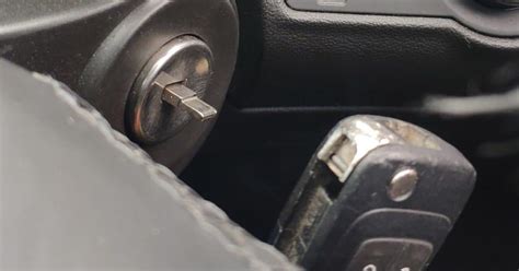 stuck key removal easy lock picking techniques