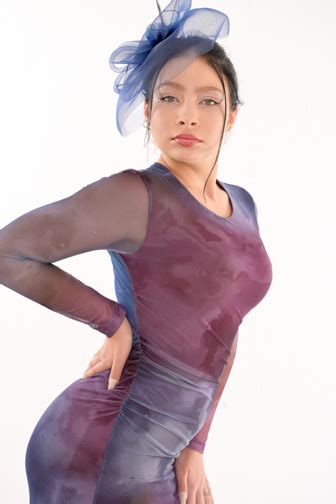 Simone Figures Models Sa