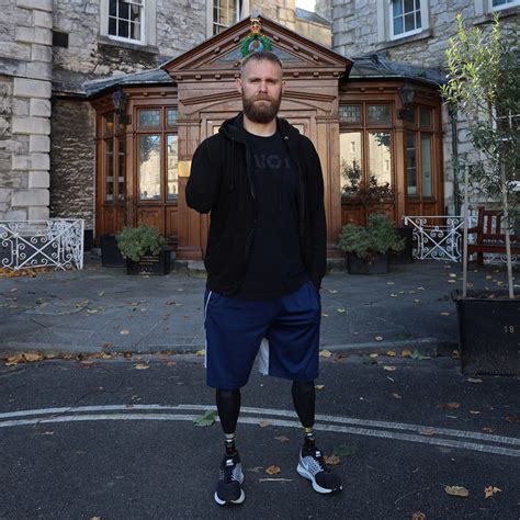 Extraordinary Portraits Thomas Croft