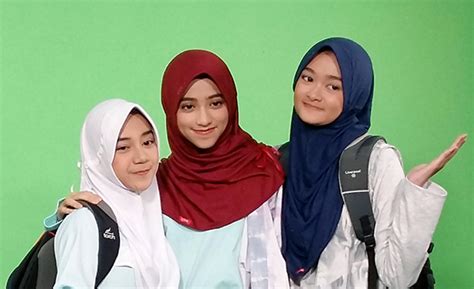 Tampil Cantik Dengan Makeup Natural Untuk Remaja