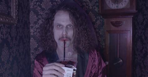 The Ugly Side Of Beauty The Cosmetics Industrys Plastic Packaging Problem Plastic Pollution