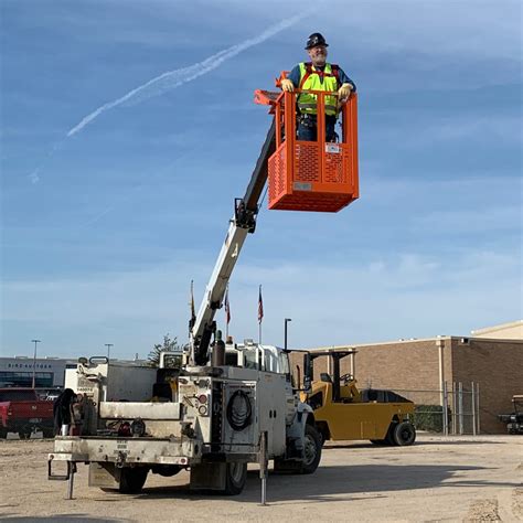 Single Man Lift Basket This Galvanised 8ft Man Lift Safety Basket