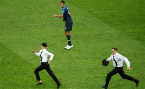 World Cup Pussy Riot Protesters Jailed Over Pitch Demonstration Bbc News