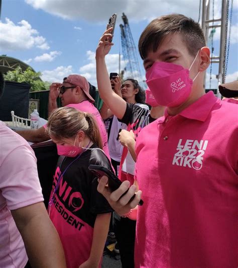 Jake Ejercito With His Daughter In Olongapo He Also Joining In Bataan R Philippines