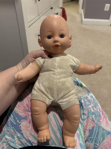 Help Need To Identify What Doll This Is… R Dolls