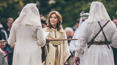 Find Out More About The Druids And The Gorsedd Rituals Bbc Cymru Fyw