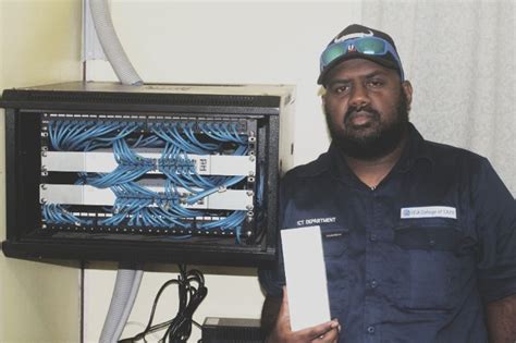 Icttraining Physicallayer Osimodel Handsonskills Networking