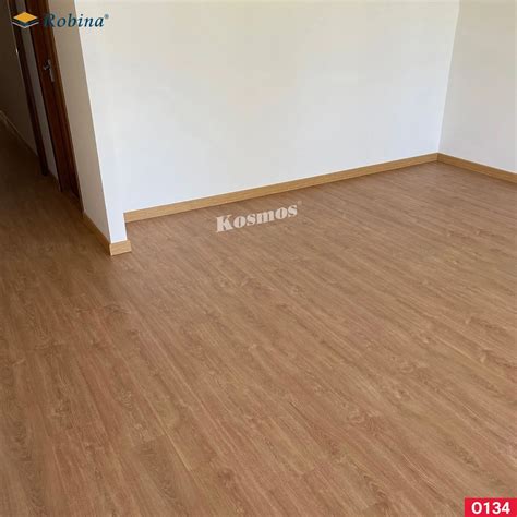 Suelo Laminado Robina O134 8mm Roble Cottage Rojo Marrón