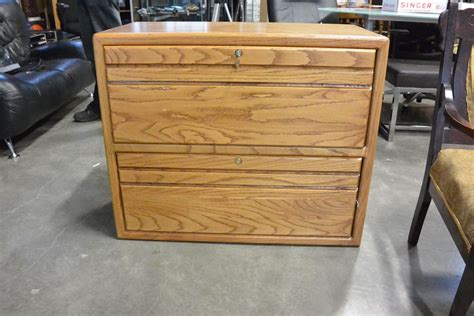 Oak 2 Drawer Lateral File Cabinet With Key