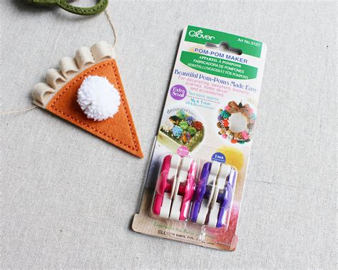 Extra Small Pom Pom Maker Poshta Design