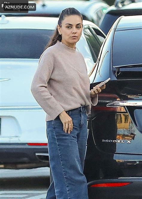 Mila Kunis Sexy Photos Collection Aznude