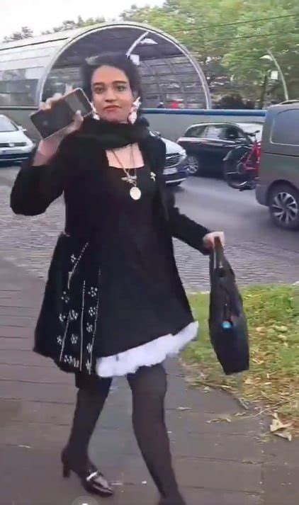 بالاترین فاحشه‌گان صادراتی رژیم تروریستی رفته رای بده یا فیلم Bdsm بازی کنه؟ بُن، آلمان ویدئو