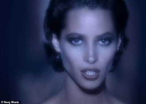 Cindy Crawford Naomi Campbell Reflect On George Michaels Freedom 90