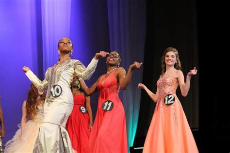 Faith Mitchell Crowned Miss Wando Tribal Tribune