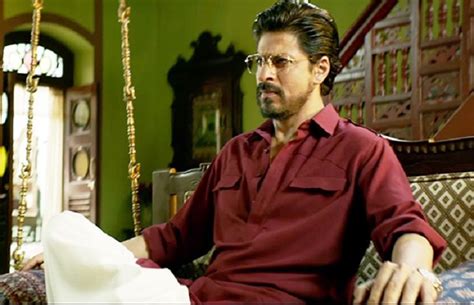 Srk Ditches Flight To Travel In A Train From Mumbai To Delhi For Raees Promotions