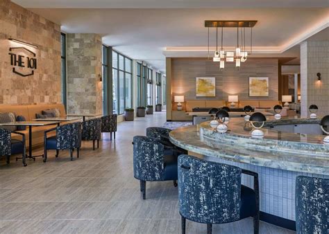 Upscale Senior Living Community In Woodland Hills Ca 91367 The Variel