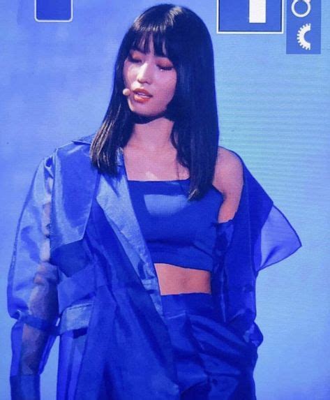 Pin By Fiona On Twice Momo Hot Momo Hirai Momo