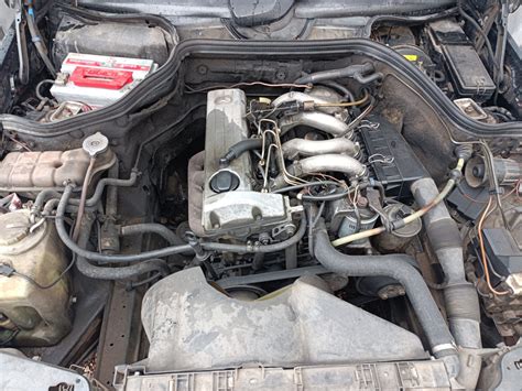 попытка отмыть двигатель — Mercedes-Benz E-class (W124), 2 л, 1991 года ...