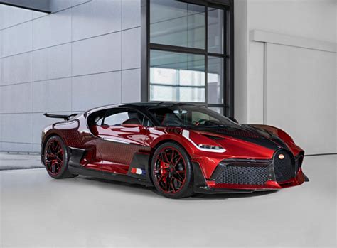 Siêu Phẩm Bugatti Divo Ladybug Lộ Diện Sau Hai Năm Nghiên Cứu