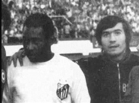 È Morto Mauro Pasqualini Impressionò Pelé Con I Suoi Dribbling O Rei Gli Regalò La Maglia