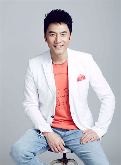 歌手海鸣威简介海鸣威：曾被金星劝说改名无果，今38岁 消失”娱乐圈 人物集