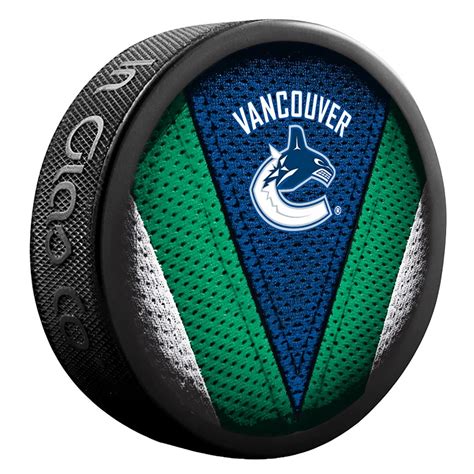 Puck Sher Wood Stitch Nhl Vancouver Canucks Sportega