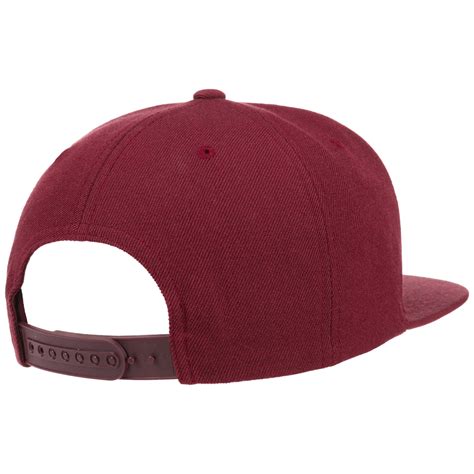 Classic Snapback Cap 1695