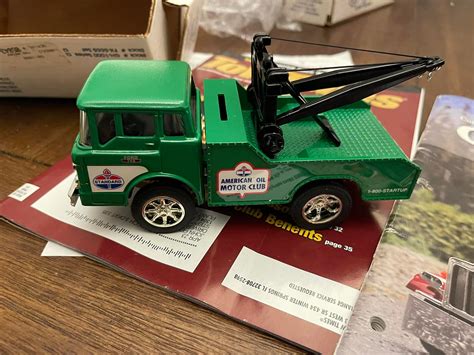 Standard Amercan Oil Motor Club Tow Truck Toys
