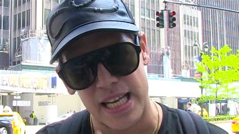 Milo Yiannopoulos Files 10 Million Lawsuit Against Simon And Schuster