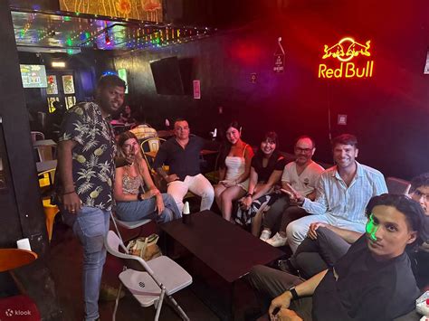 Party Singapore Bespoke Pub Crawl Klook