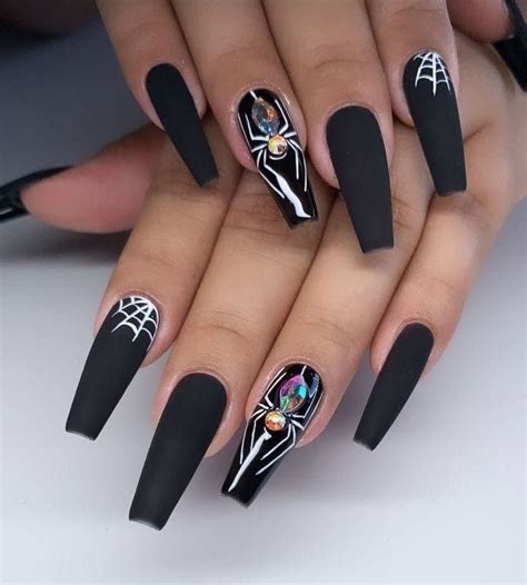 Pin By Juls 🖤 On Uñas Halloween Nails Halloween Nail Designs
