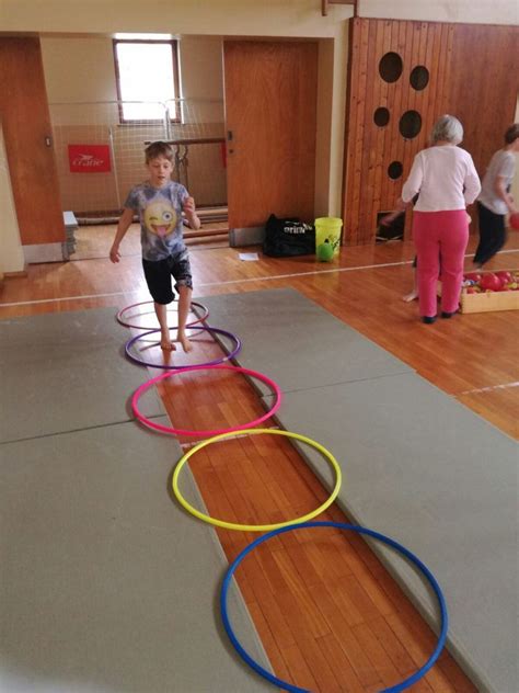 Bewegungslandschaft Trinity Kinderturnen Turnen Mit Kindern Sportunterricht Spiele