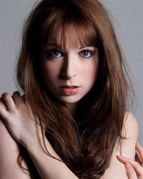 Picture Of Lisa Foiles