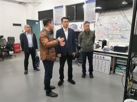 校领导看望慰问郑仕标教授团队 福州大学物理与信息工程学院