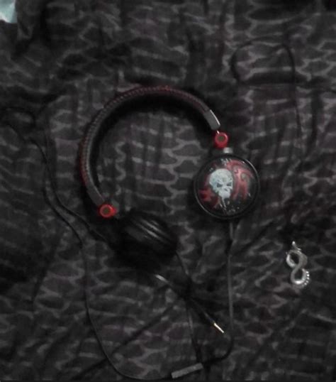 Rinas Headphones Rrinapalenkova