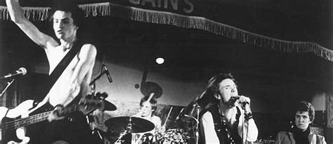 Gwiazda K Popu W Koszulce Z Sex Pistols I Swastyk Bo Jej Nie Rozpozna A Czego Ich Ucz W