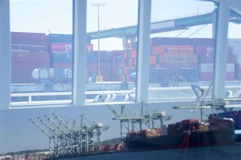 Lithium Battery Fire Halts Work At Los Angeles Long Beach Port