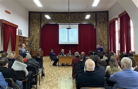Membru De Onoare Al Academiei Române Invitat De Onoare La O Conferință La Colegiul Gheorghe