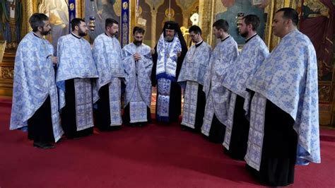 Iată Câți Bani Câștigă De Fapt Un Preot Ortodox în România Ce