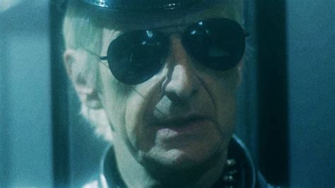 Ahs Nyc Episode 9 Has Fans Making Comparisons To A Christmas Carol