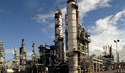 Akwa Ibom Announces Plan To Build 3 Refineries Linking Partners For