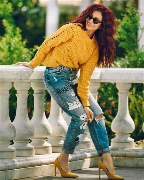 Talented Actress Zarish Khans Latest Photo Shoot Reviewitpk