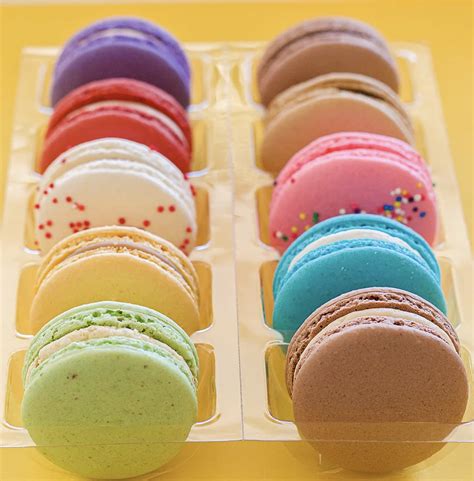 Sleeve Of 5 Assorted Macarons Colorful Desserts Tasty Baking