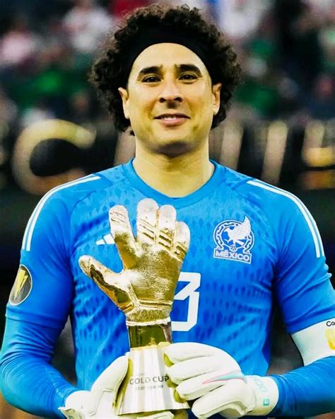 Ochoa On The Brink Of Historic Sixth World Cup With Mexico Kick442