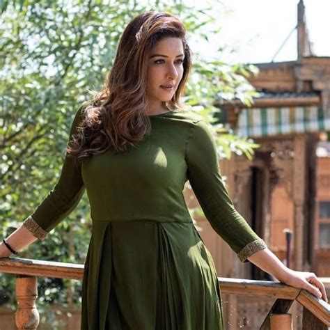 Sameksha Singh Aka Samiksha Oswal Photos