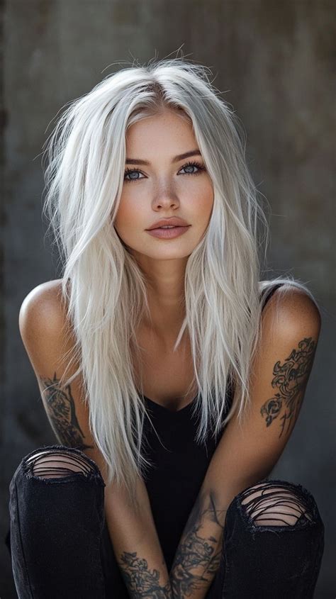 Pin By Patricia Moreno On Ladies Choose 💖🦋🍀 In 2025 Platinum Blonde