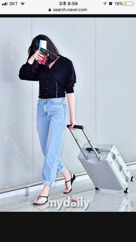 아형에서 전종서 키167에 발사이즈 215라는데 사진보면 그정돈 아니던데 Mlbpark