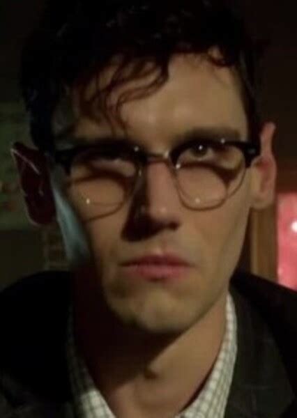 Fan Casting Cory Michael Smith As Ernie “chip” Douglas In The Cable Guy